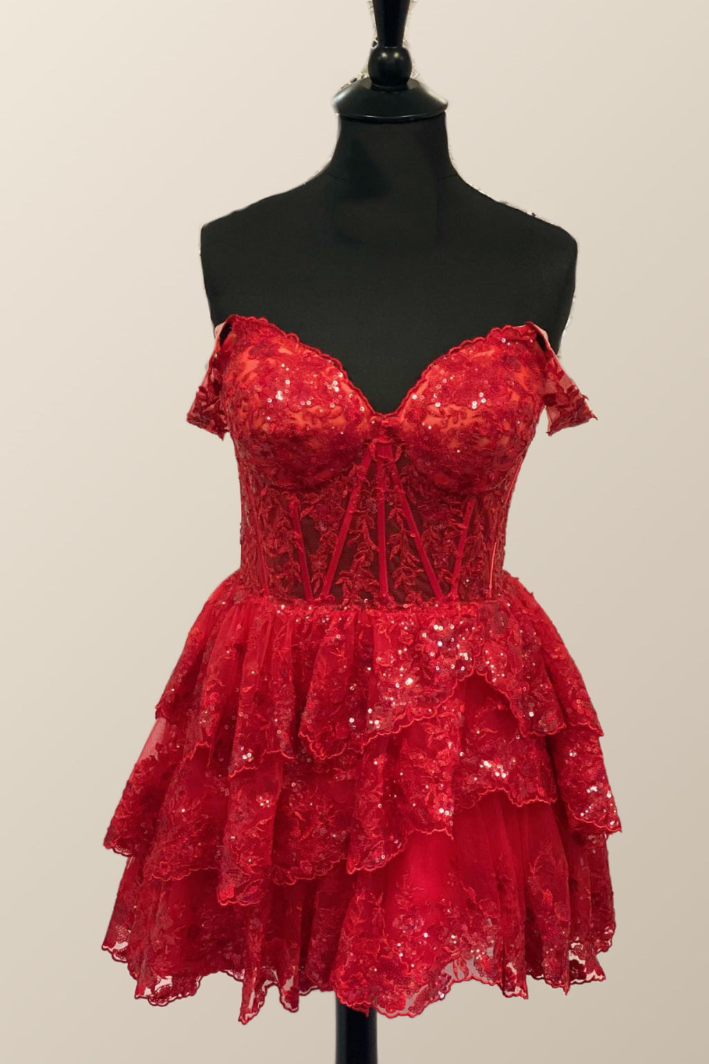 Off the Shoulder Red Appliques Tiered Short Princess Dress – Ohmollydress
